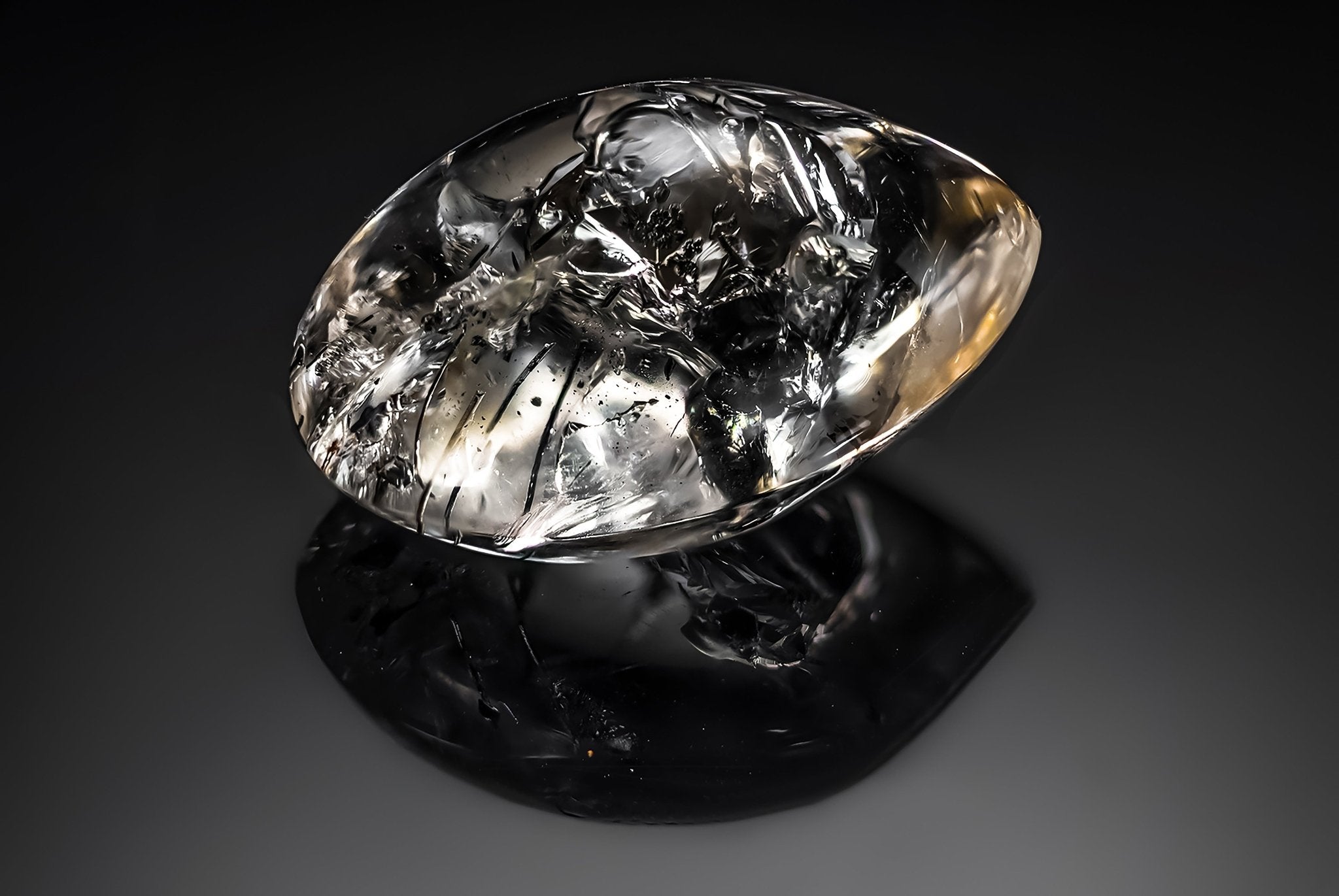 Quartz with inclusions – www.Crystals.eu